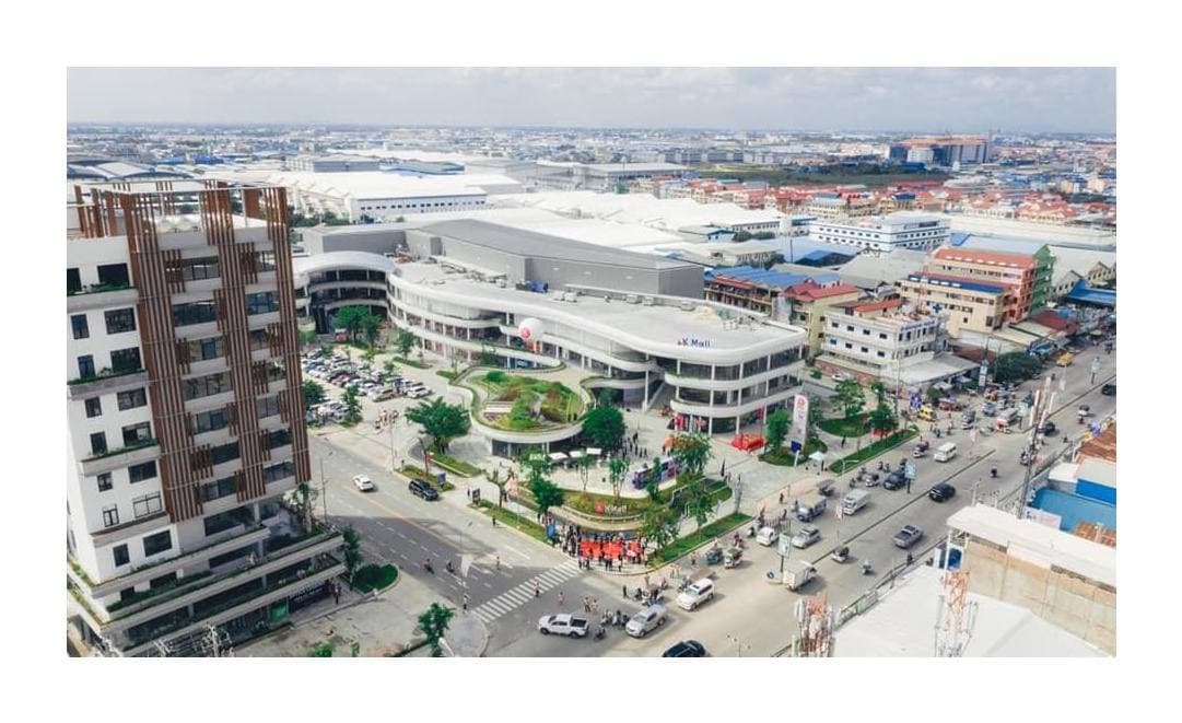 ផ្សារទំនេីប K Mall ជាមួយអគារការិយាល័យ ISI Tower កម្ពស់ ៩ជាន់ ...