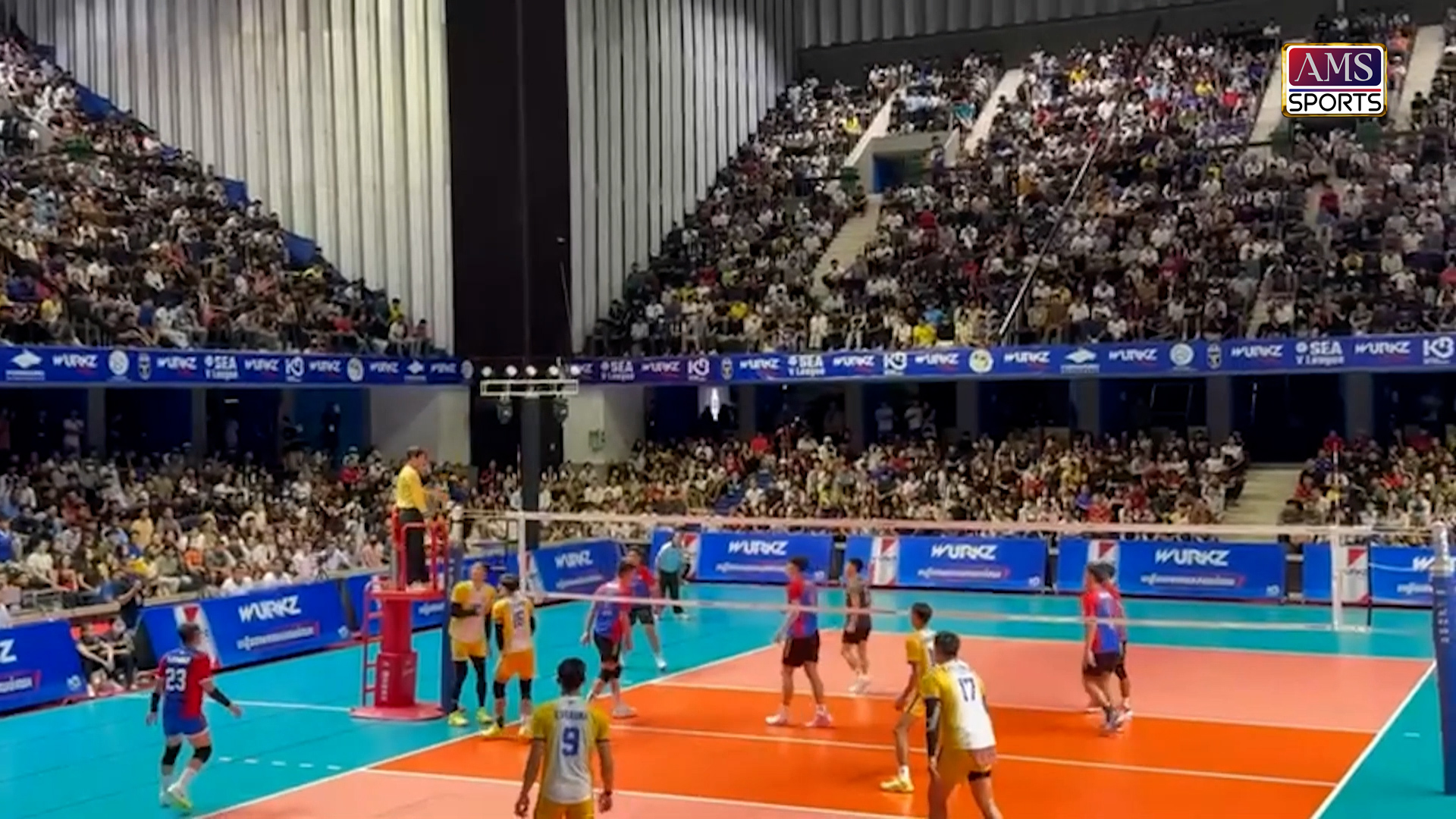 លើកដំបូងដែលការប្រកួតបាល់ទះលក់សំបុត្រ ...