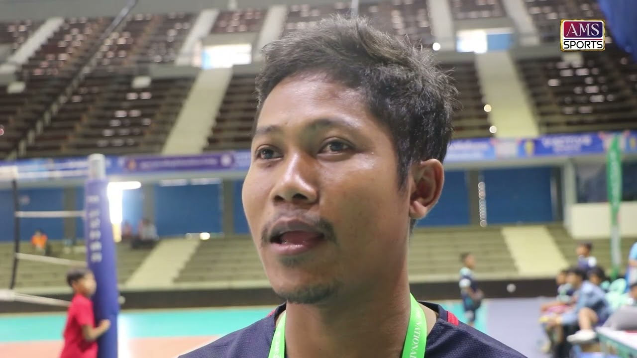 គ្រូៗក្រុមបាល់ទះសិស្សបឋមមកពីព្រះវិហារ និងត្បូងឃ្មុំតែងរំឭកកូនក្រុមលេងតាមស្តង់ដា ...